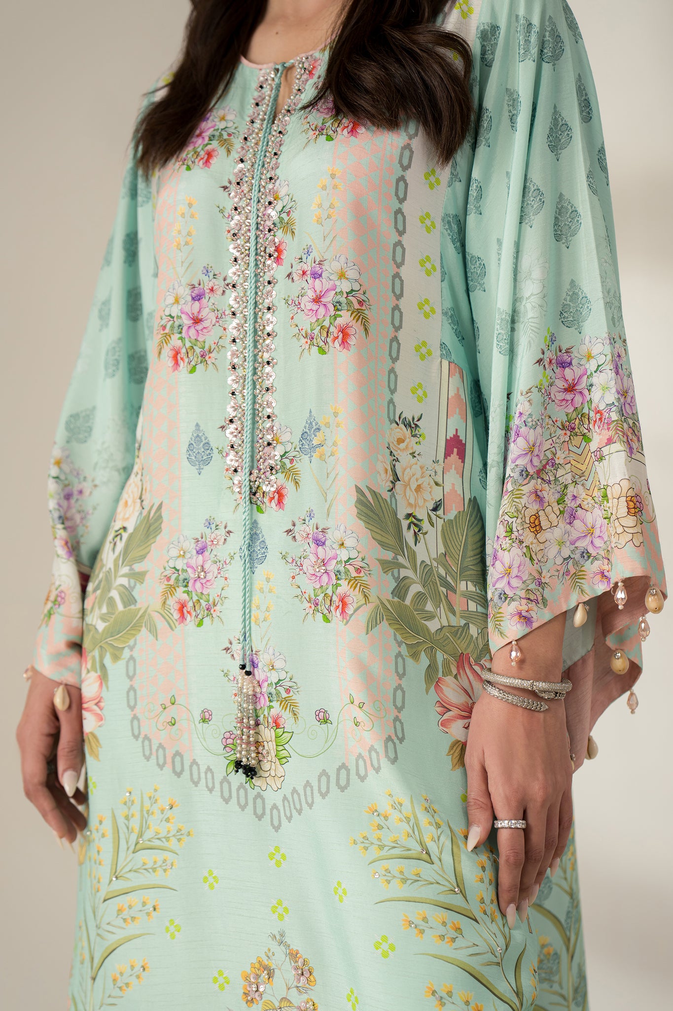 Luxury Kaftan Dresses Design in Pakistan – Ammara Khan