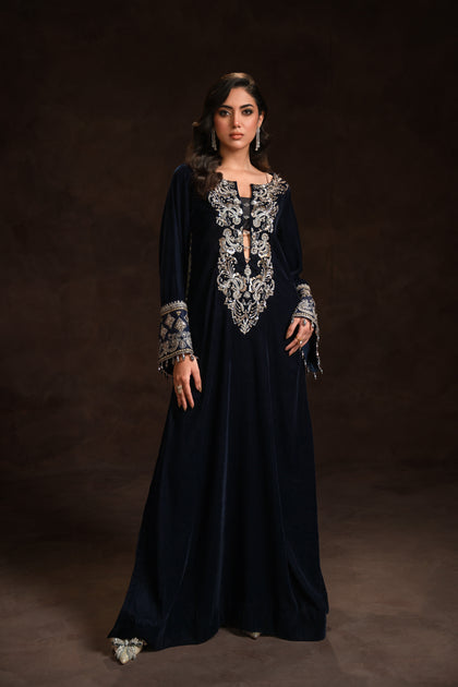 Luxury Velvet Kaftan Dress Designs in Pakistan – Ammara Khan