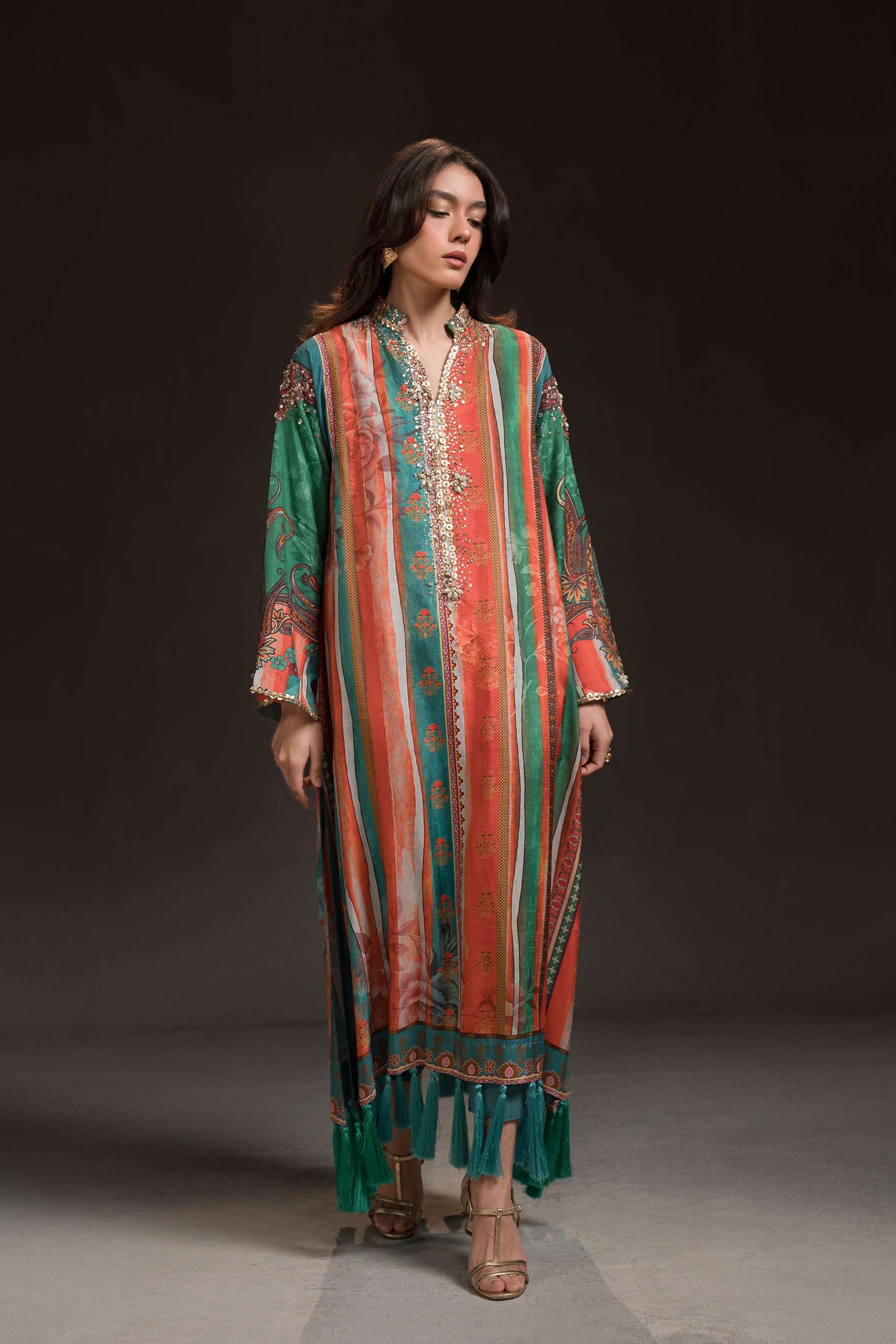 Luxury Kaftan Dresses Design in Pakistan – Ammara Khan