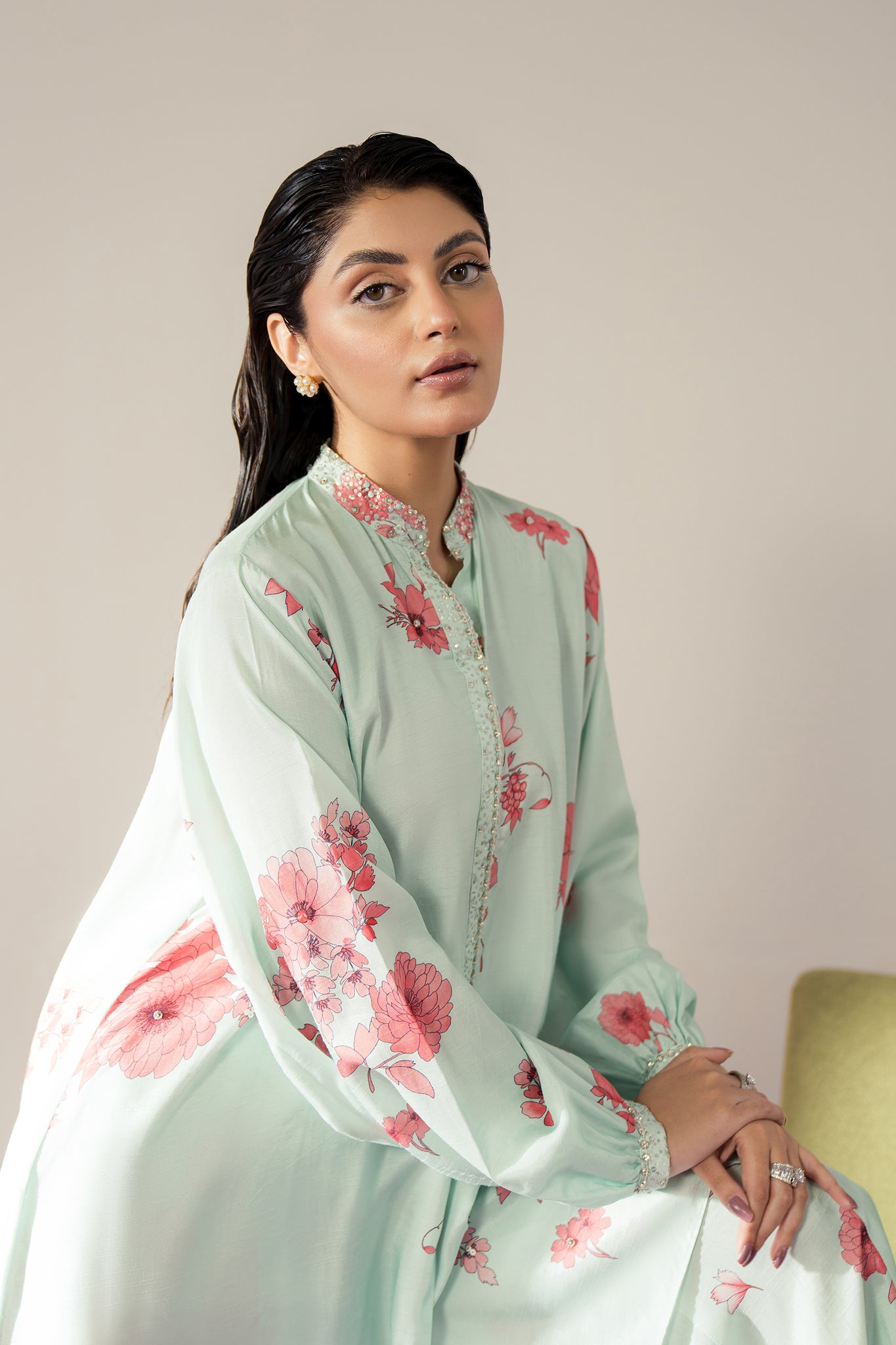 Luxury Kaftan Dresses Design in Pakistan – Ammara Khan