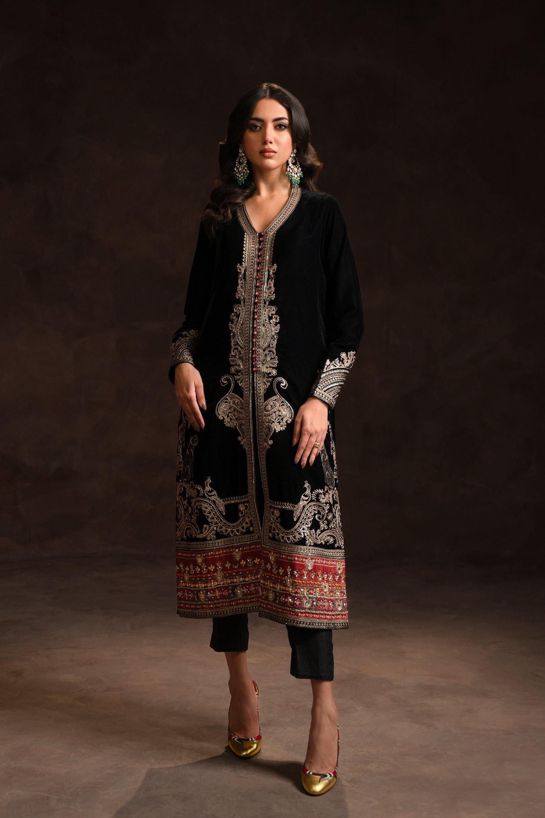 Luxury Velvet Kaftan Dress Designs in Pakistan – Ammara Khan