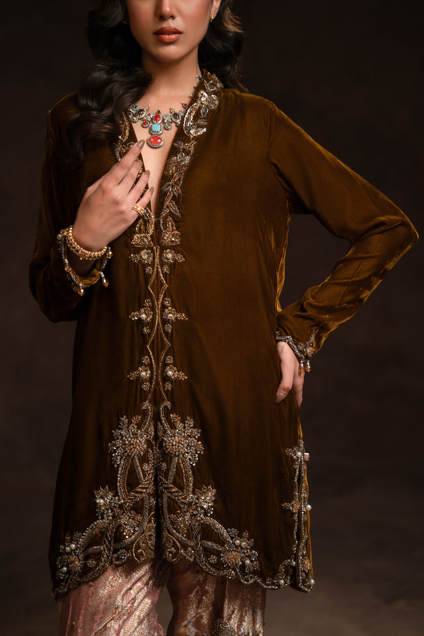 Luxury Velvet Kaftan Dress Designs in Pakistan – Ammara Khan