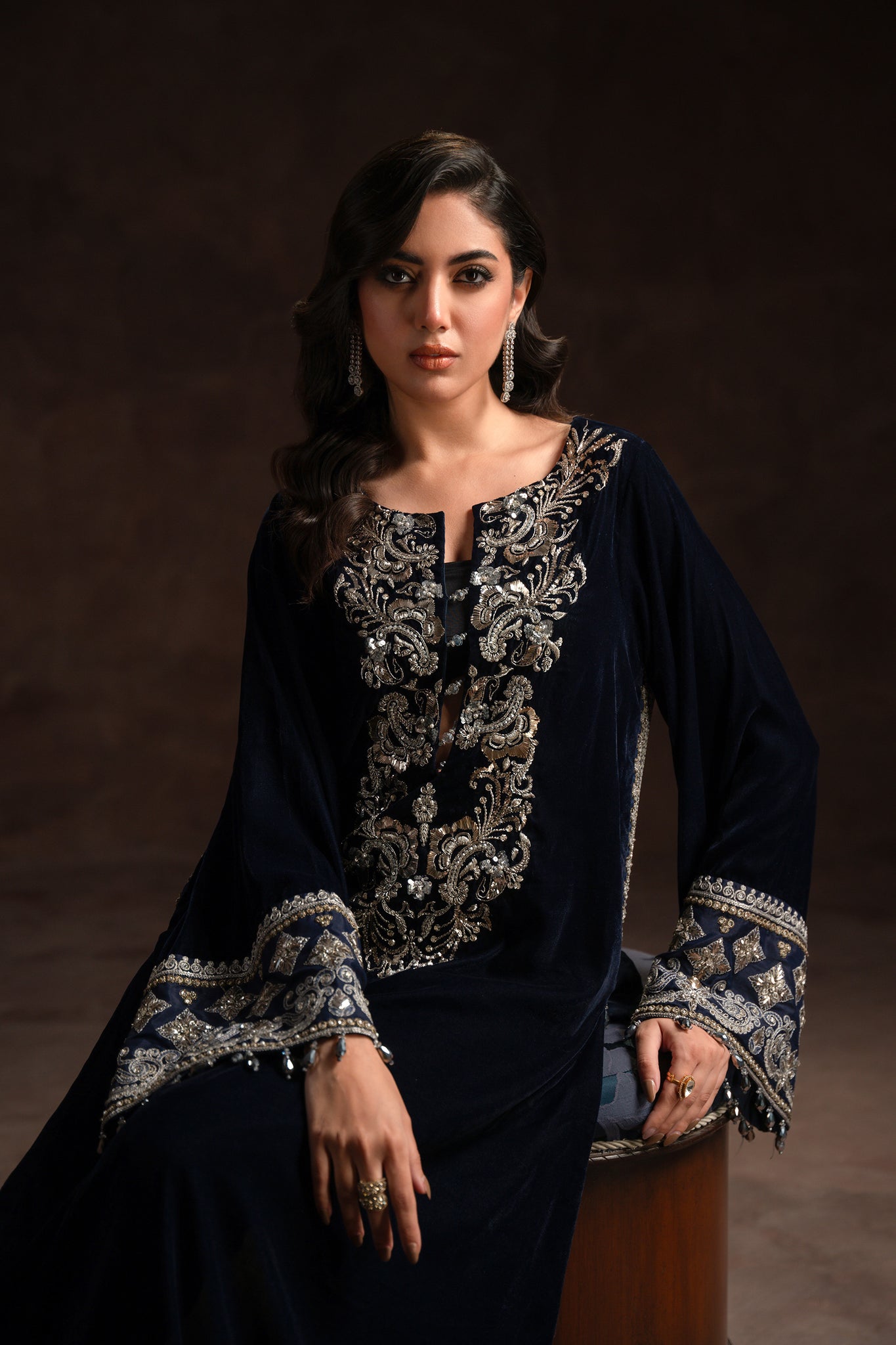 Luxury Velvet Kaftan Dress Designs in Pakistan – Ammara Khan